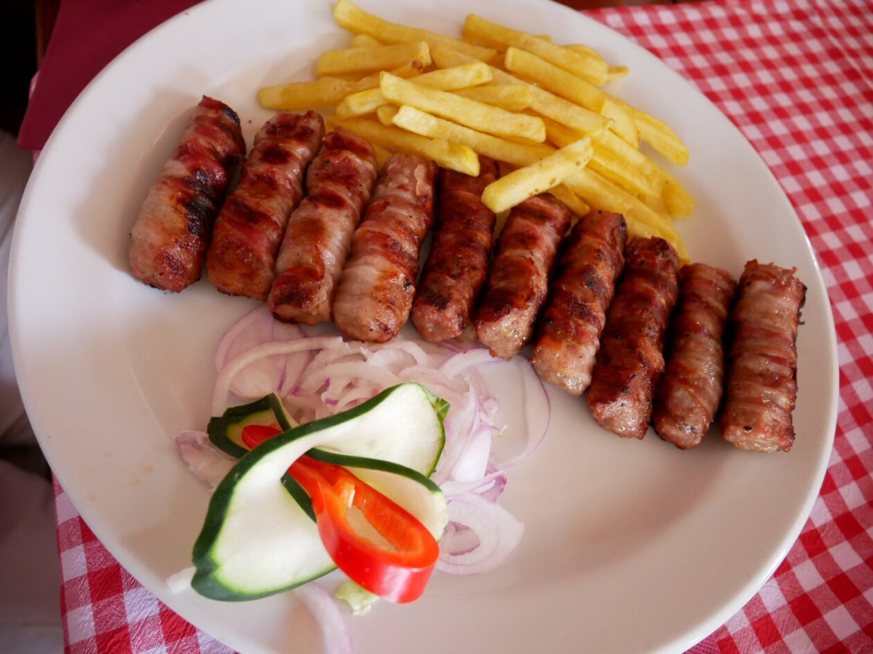 Montenegro Cafes and Restaurant Prices, Supermarkets and Grocery Stores